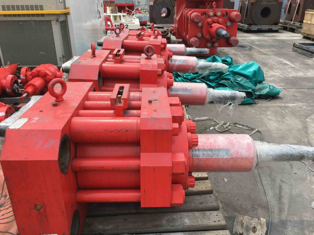 18-15M TL STANDARD BONNET MANUAL LOCKS - Maps Offshore Services