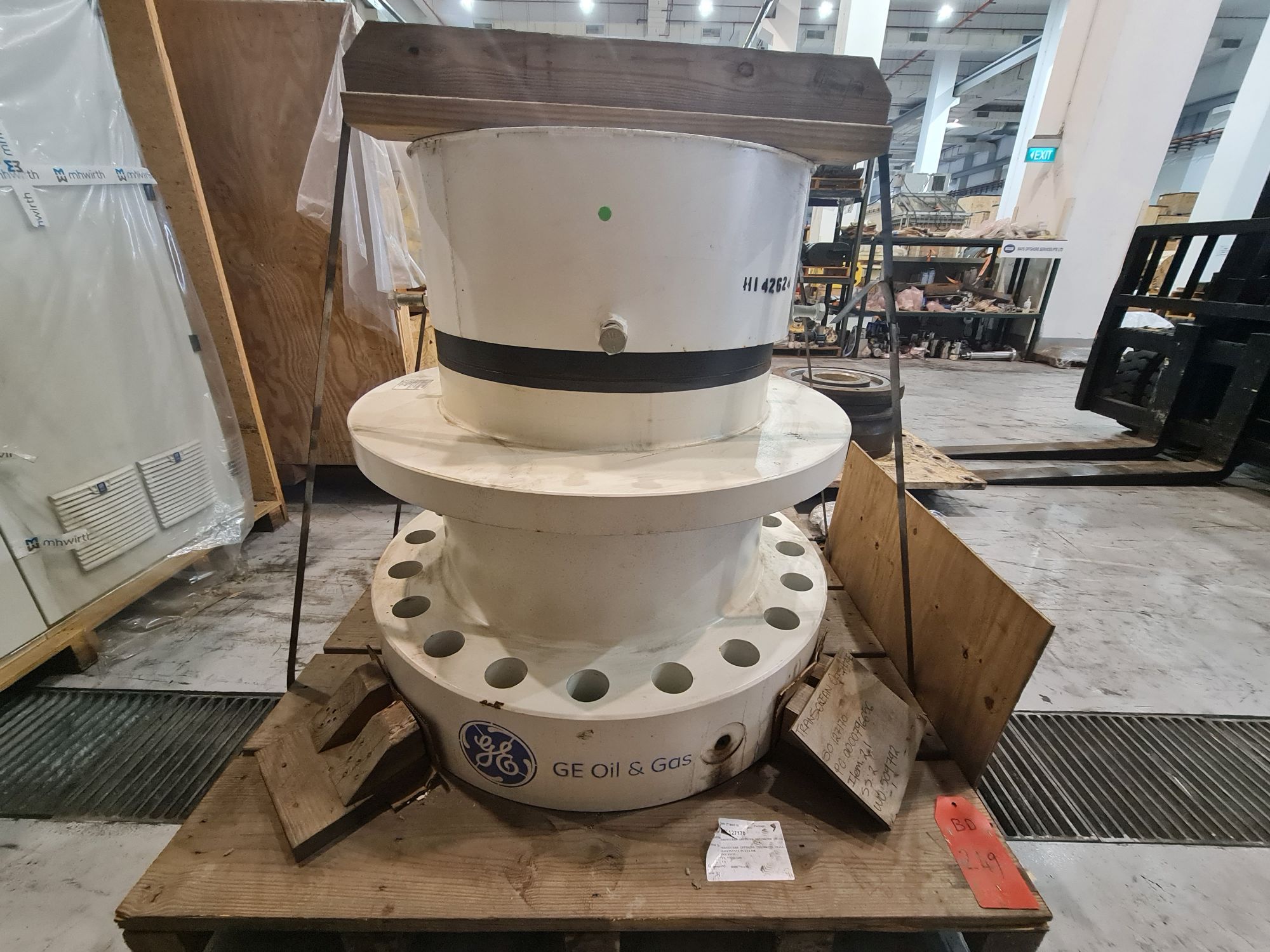 18-15K NT2 CONNECTOR W TEST STUMP & ADAPTER - Maps Offshore Services