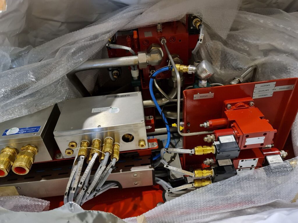 Rig Equipment > 37-1/2" RTSS ROTARY TABLE - Maps Offshore Services