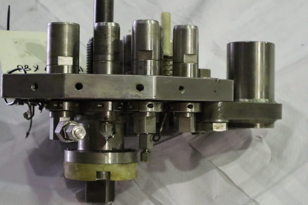 12 Way - Free Half Plate, Hydraulic FPR Test and Flushing Fixed Half ...