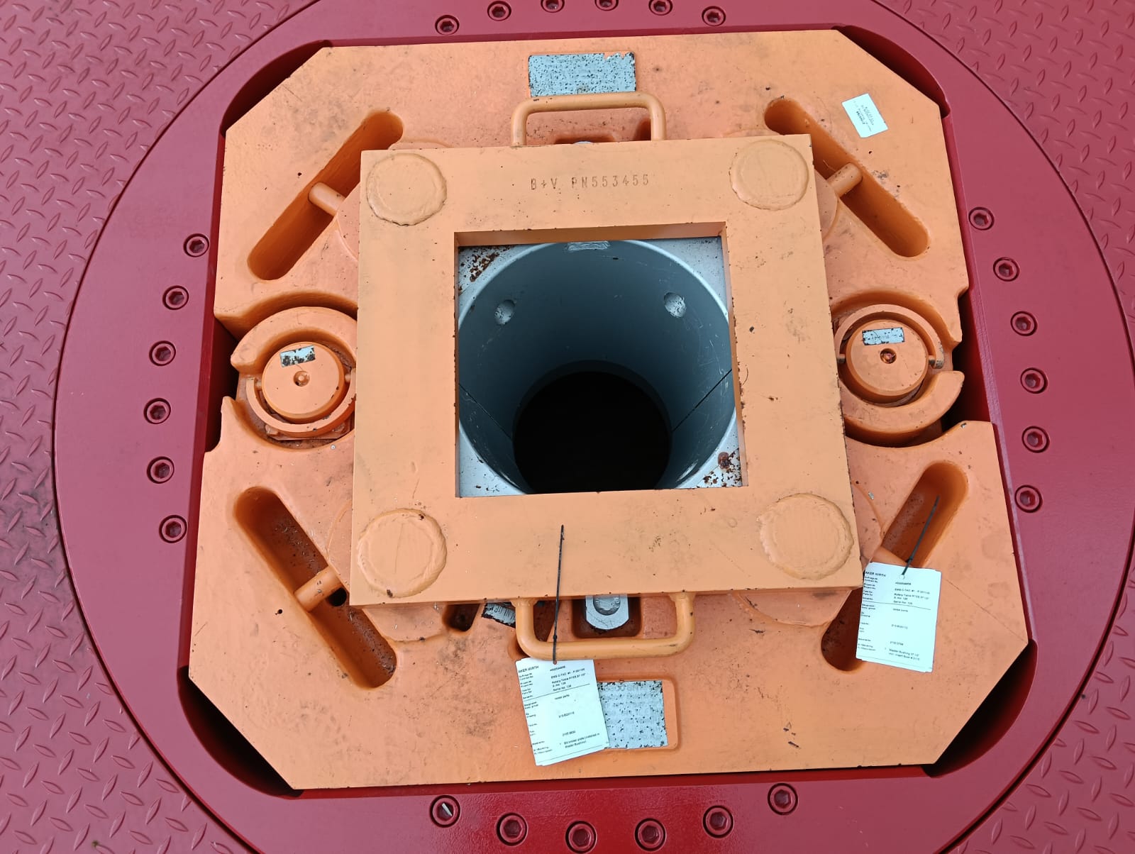 Rig Equipment > 37-1/2" RTSS ROTARY TABLE - Maps Offshore Services