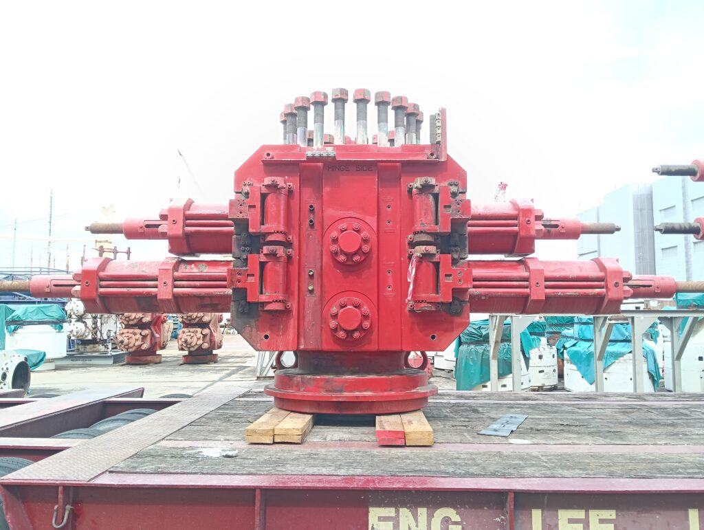 18-15K NXT-M DOUBLE BOP W/ TANDEM BOOSTERS BONNETS - Maps Offshore Services